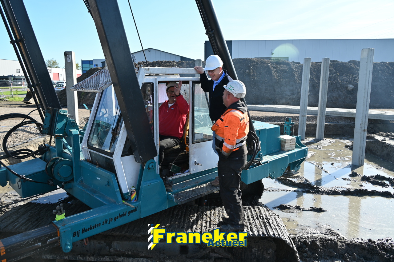 "Eerste paal" geslagen voor nieuwbouw Frythermo Franeker - FranekerActueel